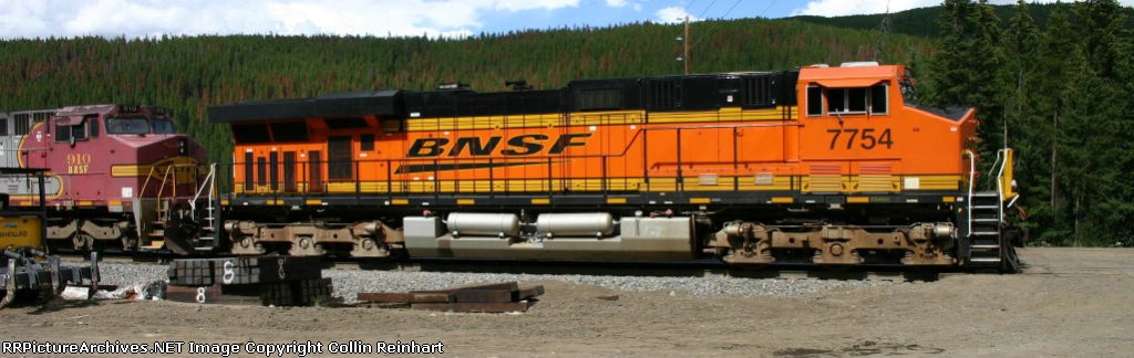 BNSF 7754